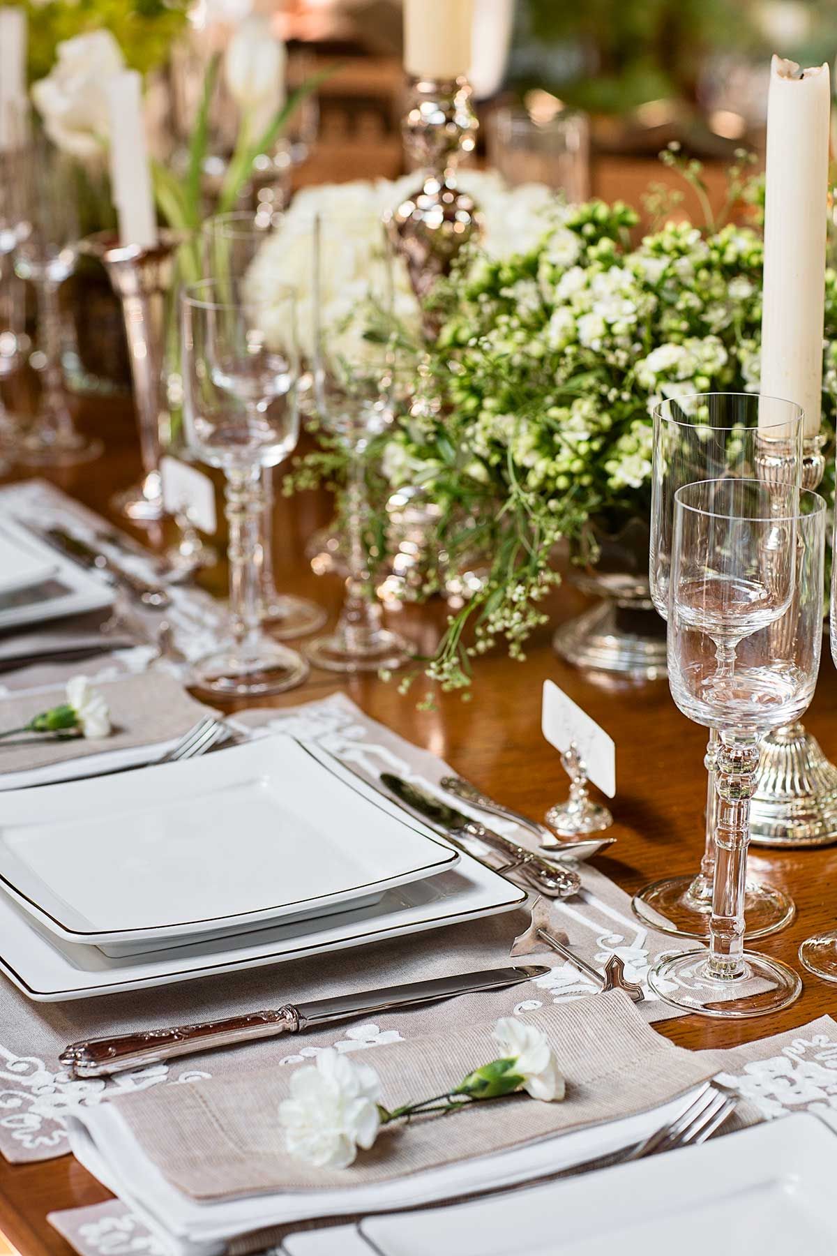 Uma Mesa Formal by Oxford - Casa de Valentina