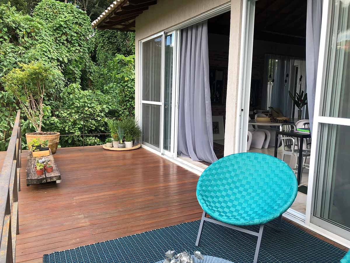 Casa de arquiteto com vão livre, muitas cores e verde - Casa de Valentina