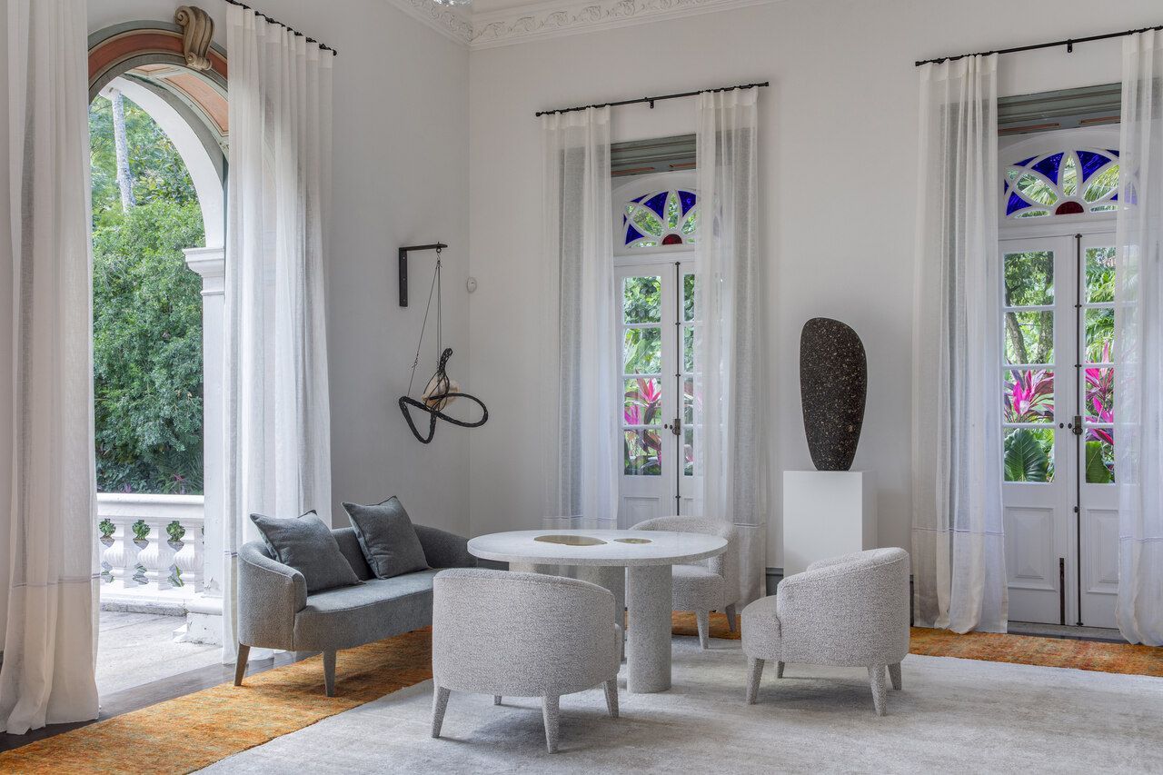 Living com ares de galeria | CASACOR Rio de Janeiro 2023 - Casa de ...