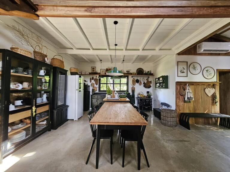 A transformação de um celeiro em refúgio | Open House com Ingrid Walker ...